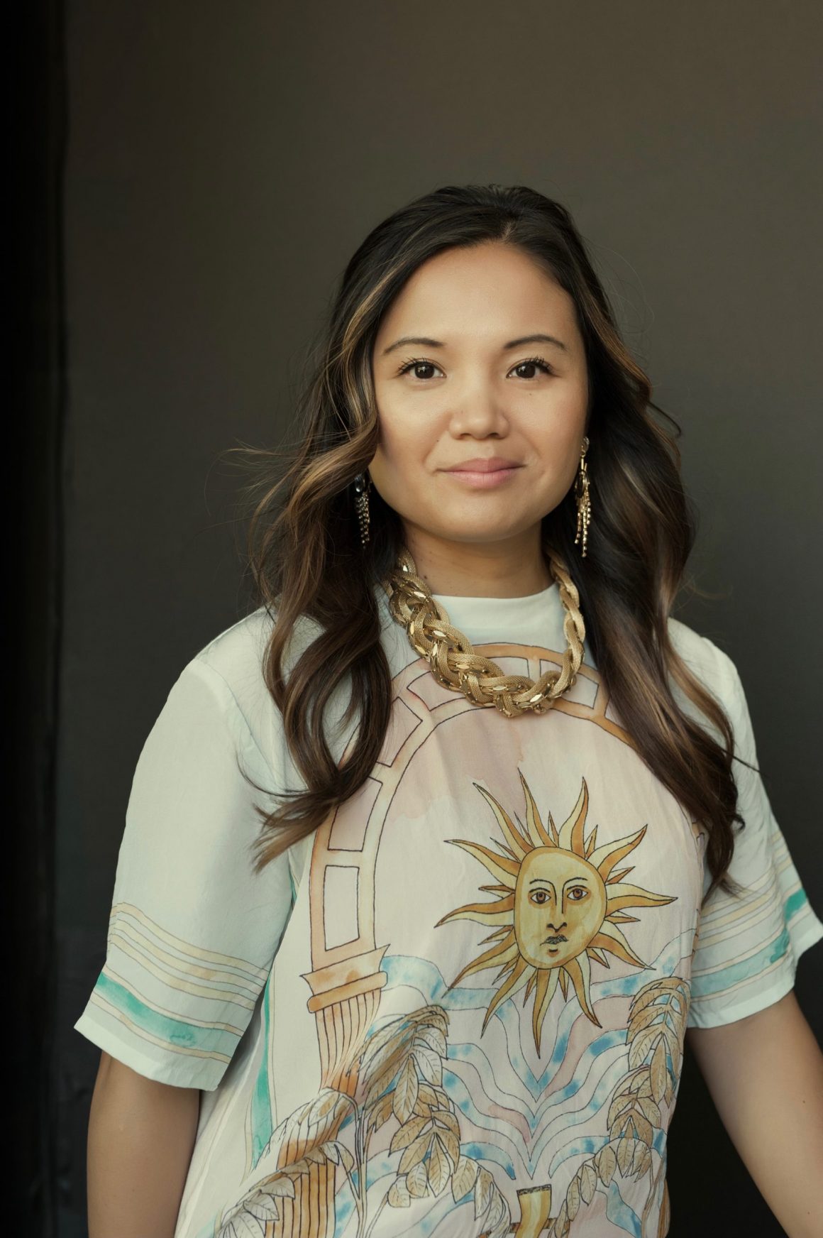“Holes In My Wall” by Lizzy Kaye is Breathtaking - Prove Magazine