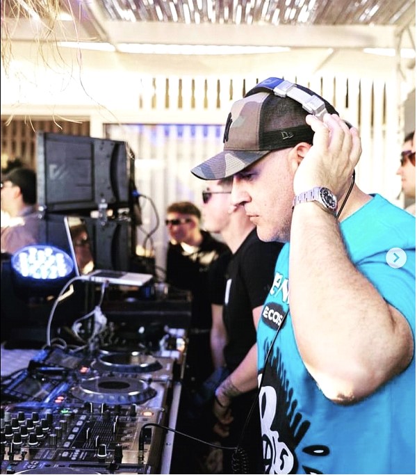 Enter the Parallel Musical World of DJ Two Lee's Latest Album, Live ...